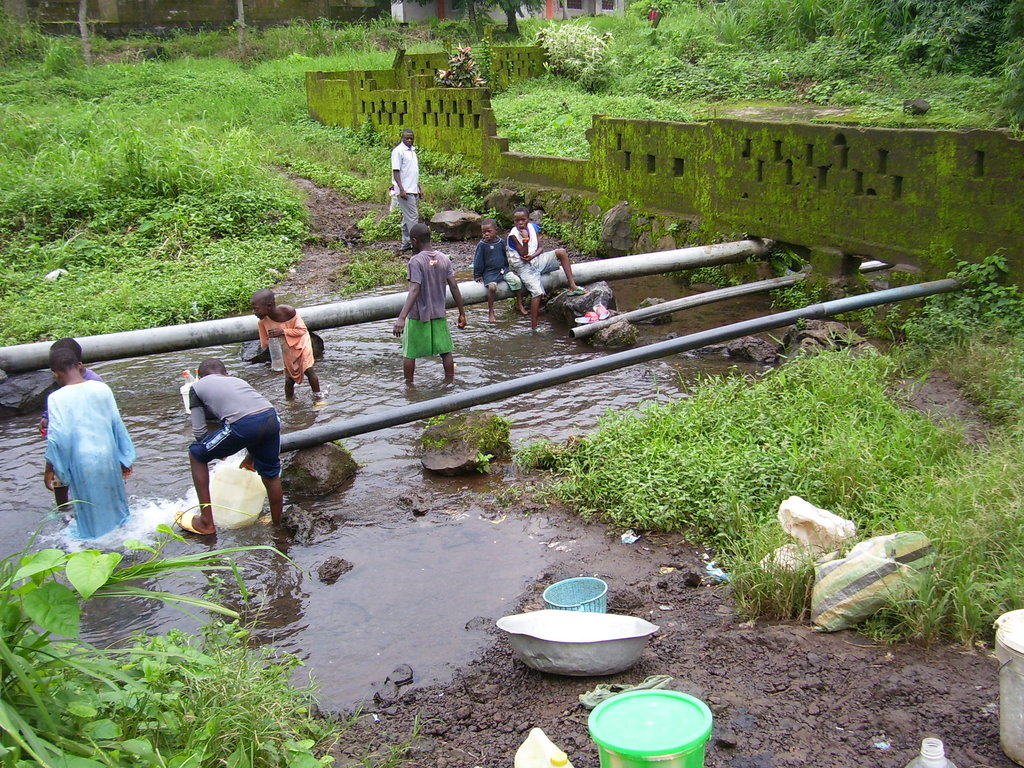 Provide potable water to 4000 children in Cameroon - GlobalGiving