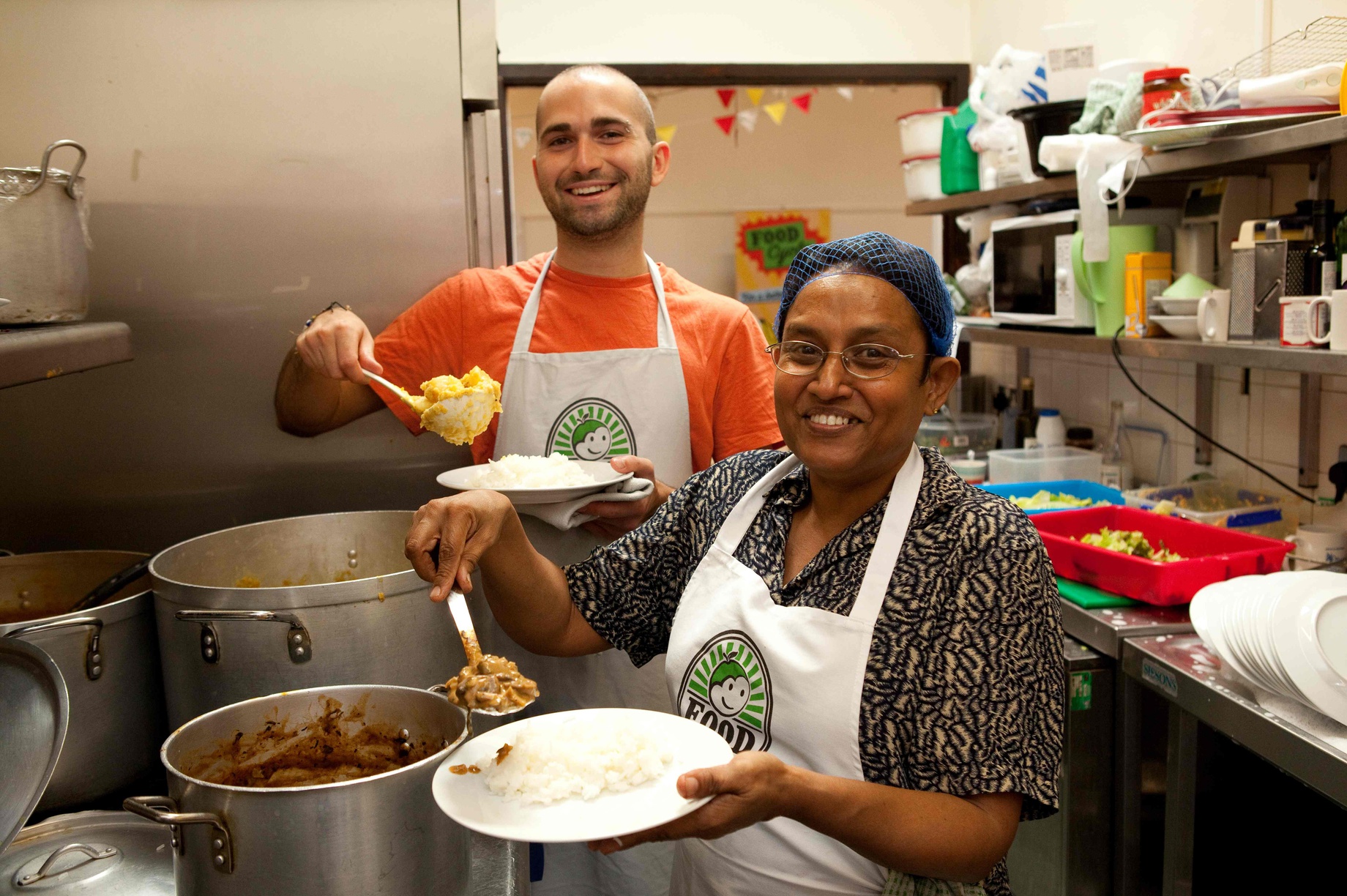 Reclaim food and serve tasty meals with FoodCycle! - GlobalGiving