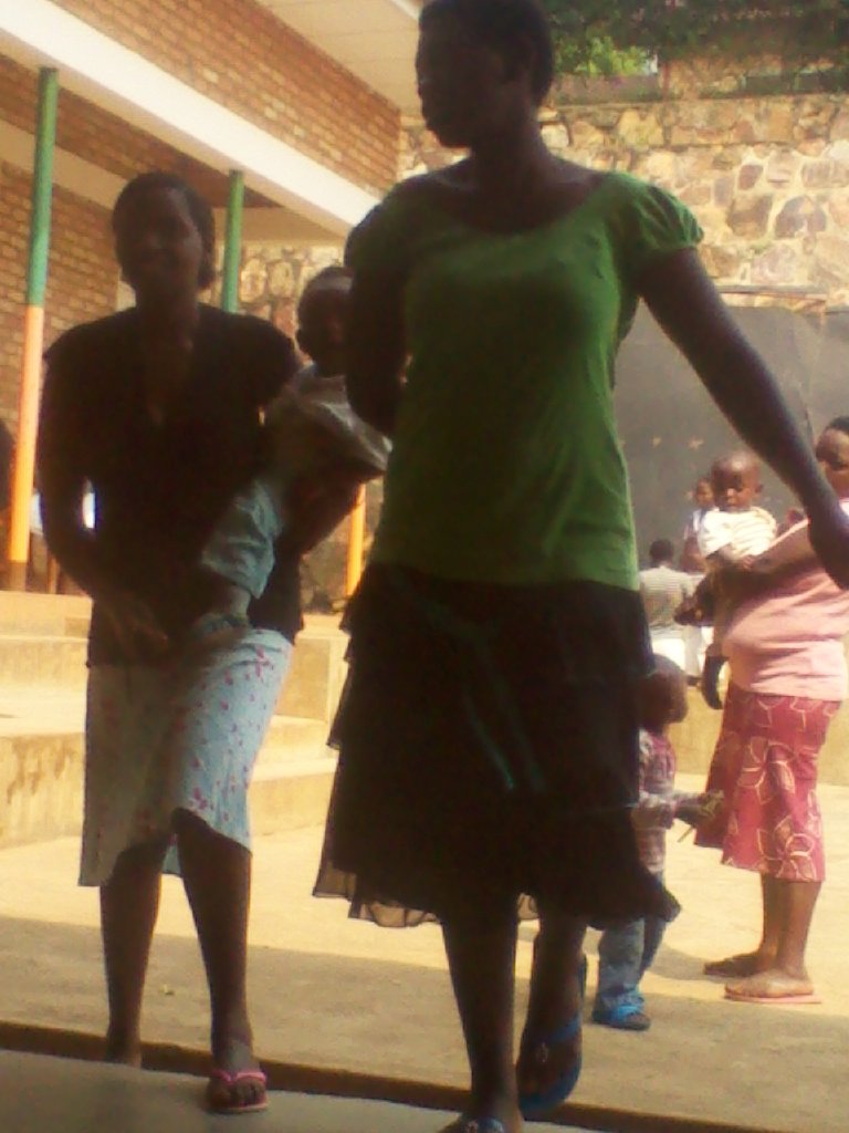 support 30 Rwandan girls build income cooperative - GlobalGiving