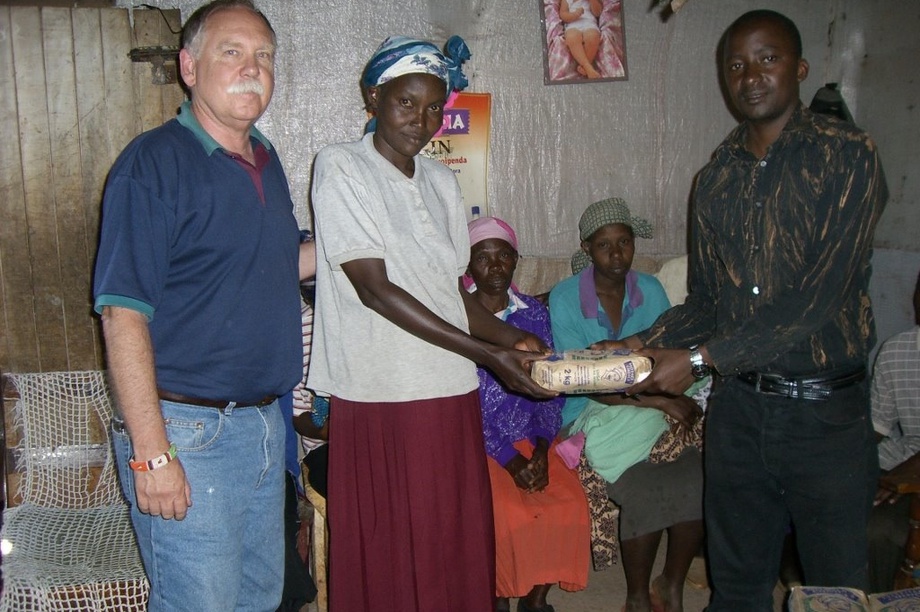 Christmas Gift to Families Affected by HIV/Aids - GlobalGiving