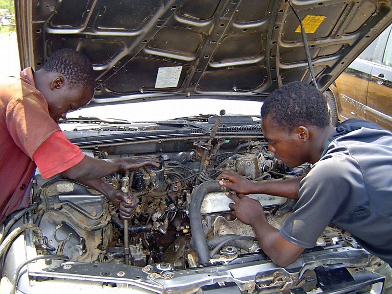 Create 6 jobs with an Automobile Repair Program - GlobalGiving