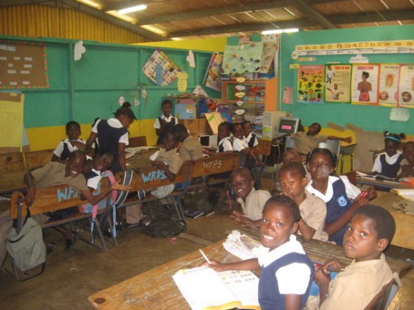 Reading Center for 188 students in Jamaica - GlobalGiving