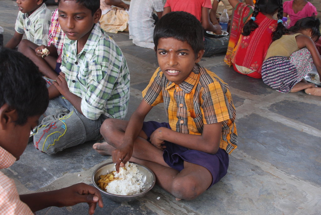 Reports on Feed 200 starving school children in India - GlobalGiving