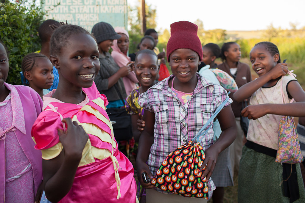 Sanitary Towels To Poor Girls Widows In Kenya GlobalGiving sanitary-towels-to-poor-girls-widows-in-kenya-globalgiving