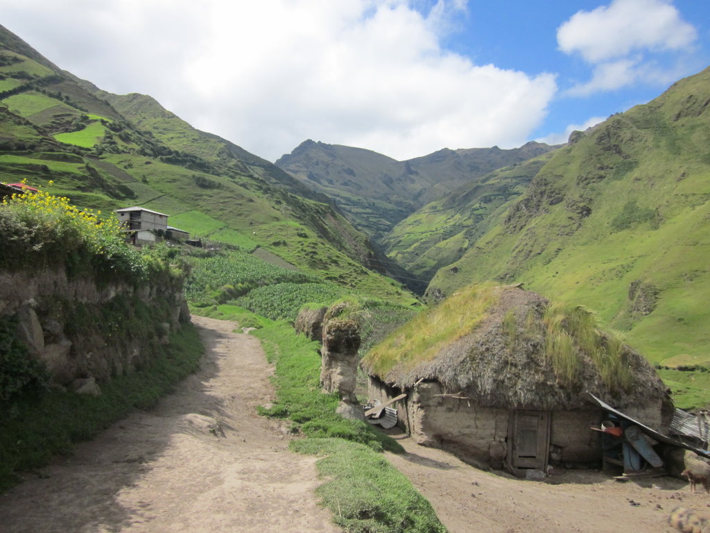 A new home for 20 poor Andean families in Ecuador - GlobalGiving