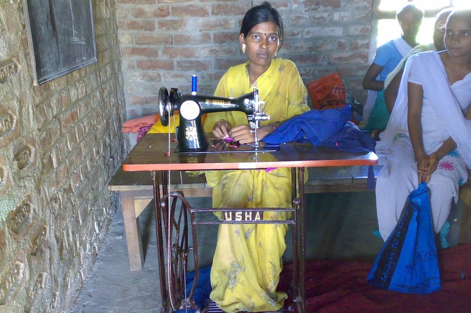Help a poor trained woman with a sewing machine - GlobalGiving