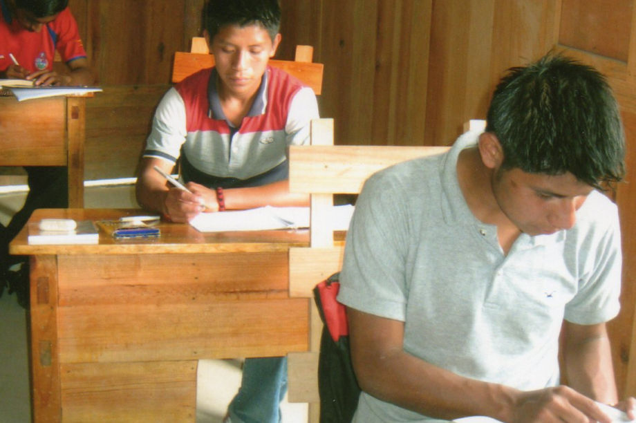 Library for Mayan High School Students - GlobalGiving