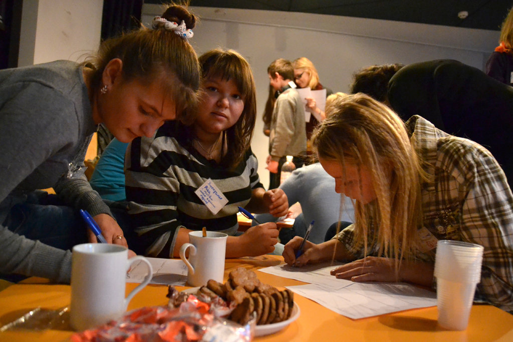 Youth 4 Youth: Building Skills, Transforming Lives - GlobalGiving