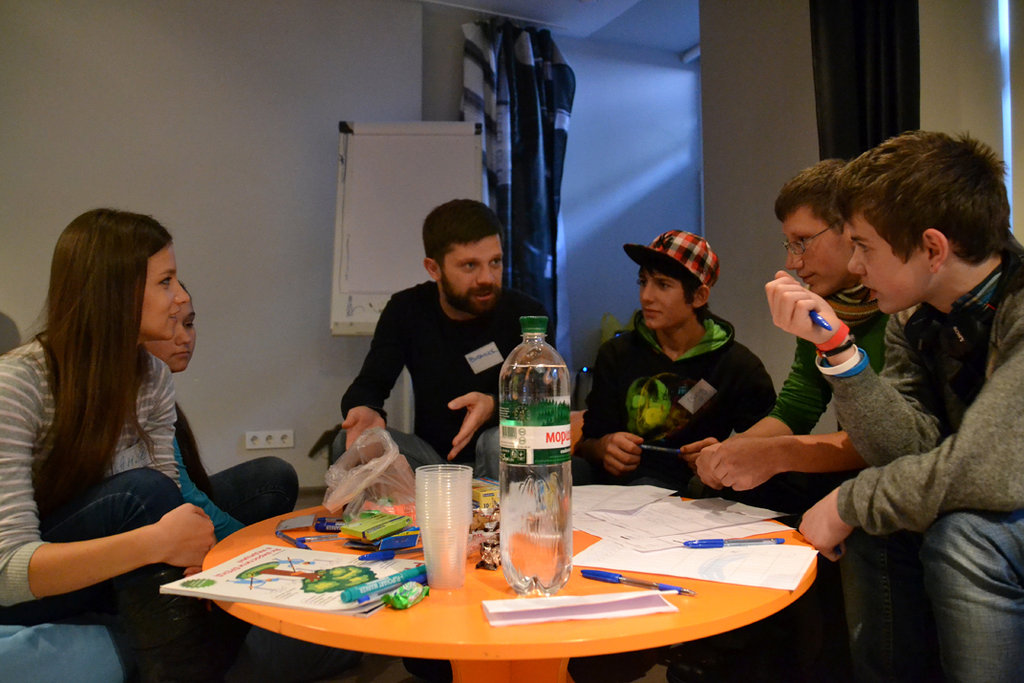 Youth 4 Youth: Building Skills, Transforming Lives - GlobalGiving
