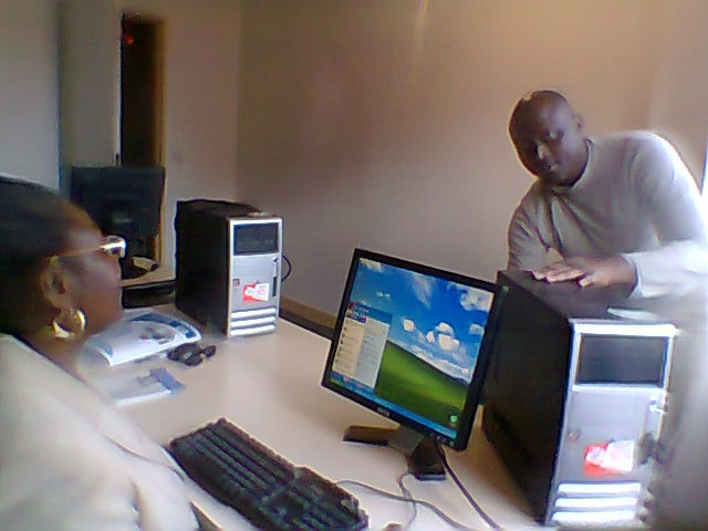 Empower 300 Computer Illiterates in Ile de France - GlobalGiving