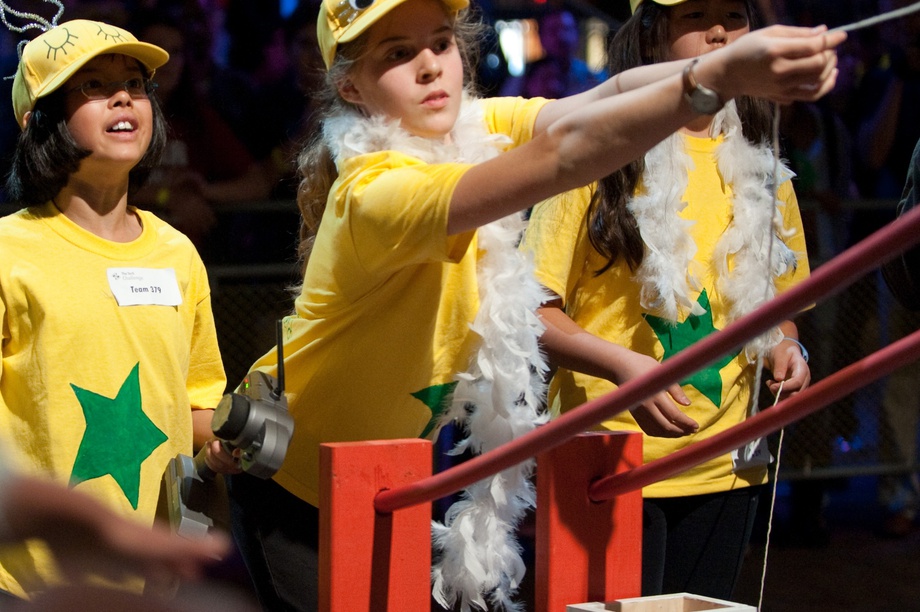 Hands-on STEM education for underserved students - GlobalGiving