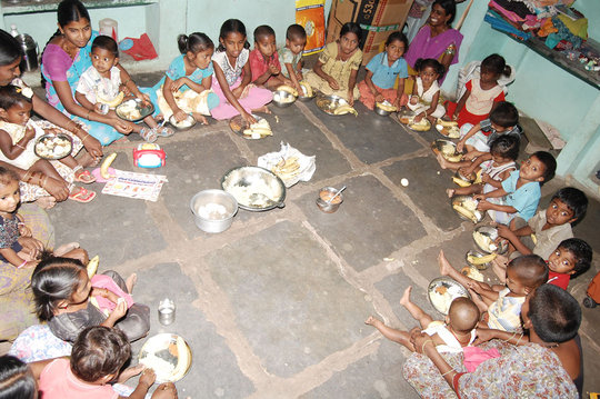 Help & Support Underprivileged Children in Creches - GlobalGiving