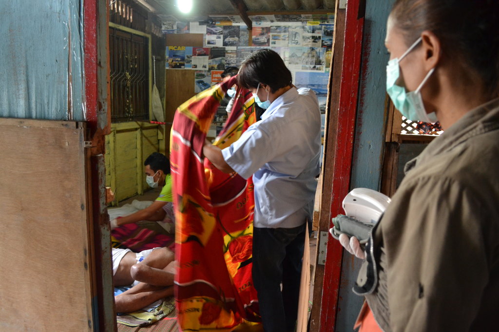 Renovate homes for poor, HIV/AIDS infected persons - GlobalGiving