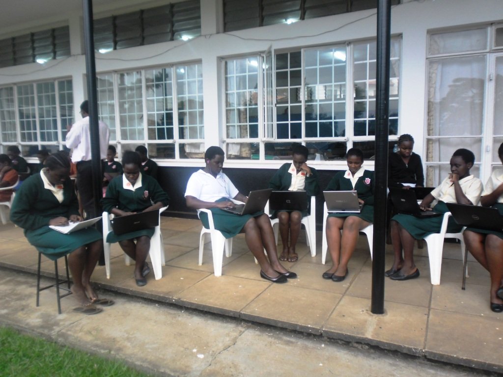 Support students in Uganda create an e-library - GlobalGiving