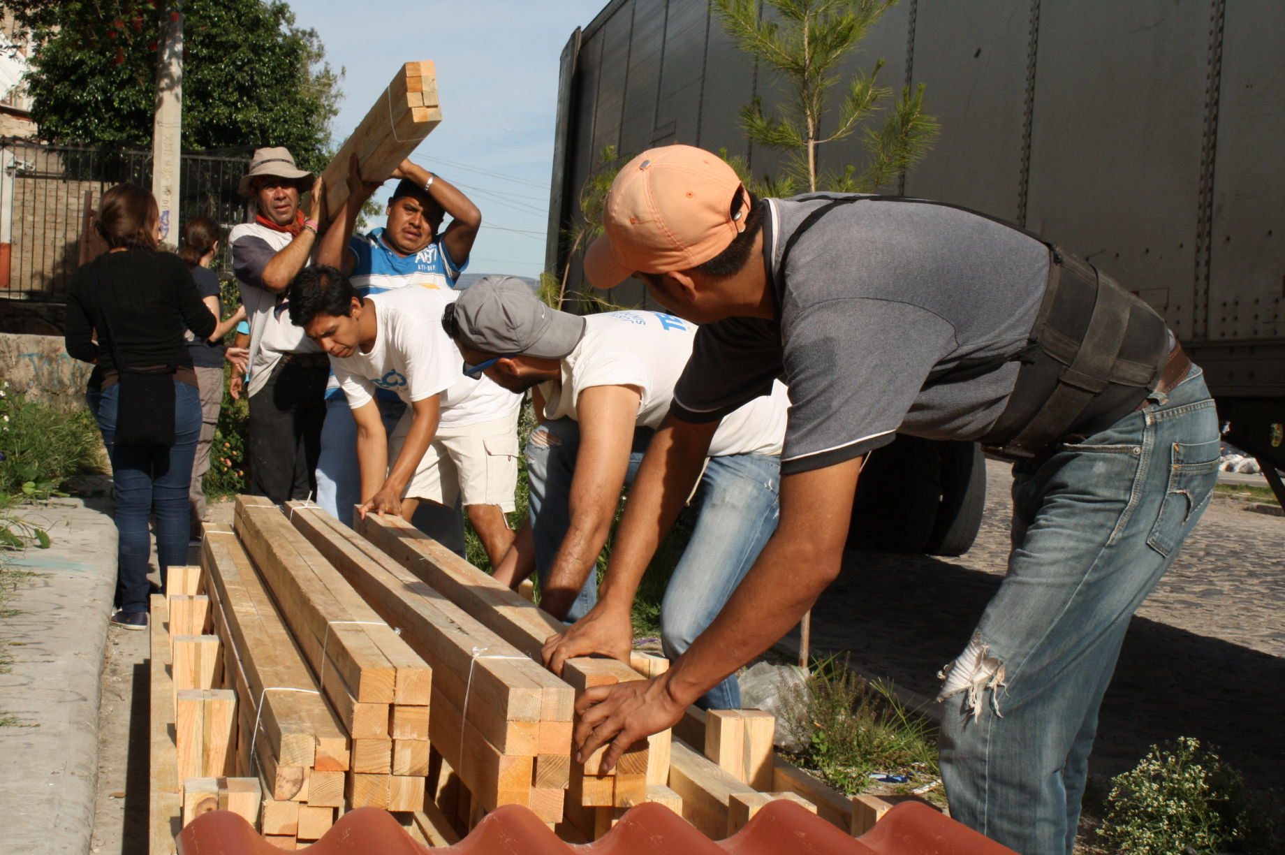 A new home to 17 families in Mexico - GlobalGiving