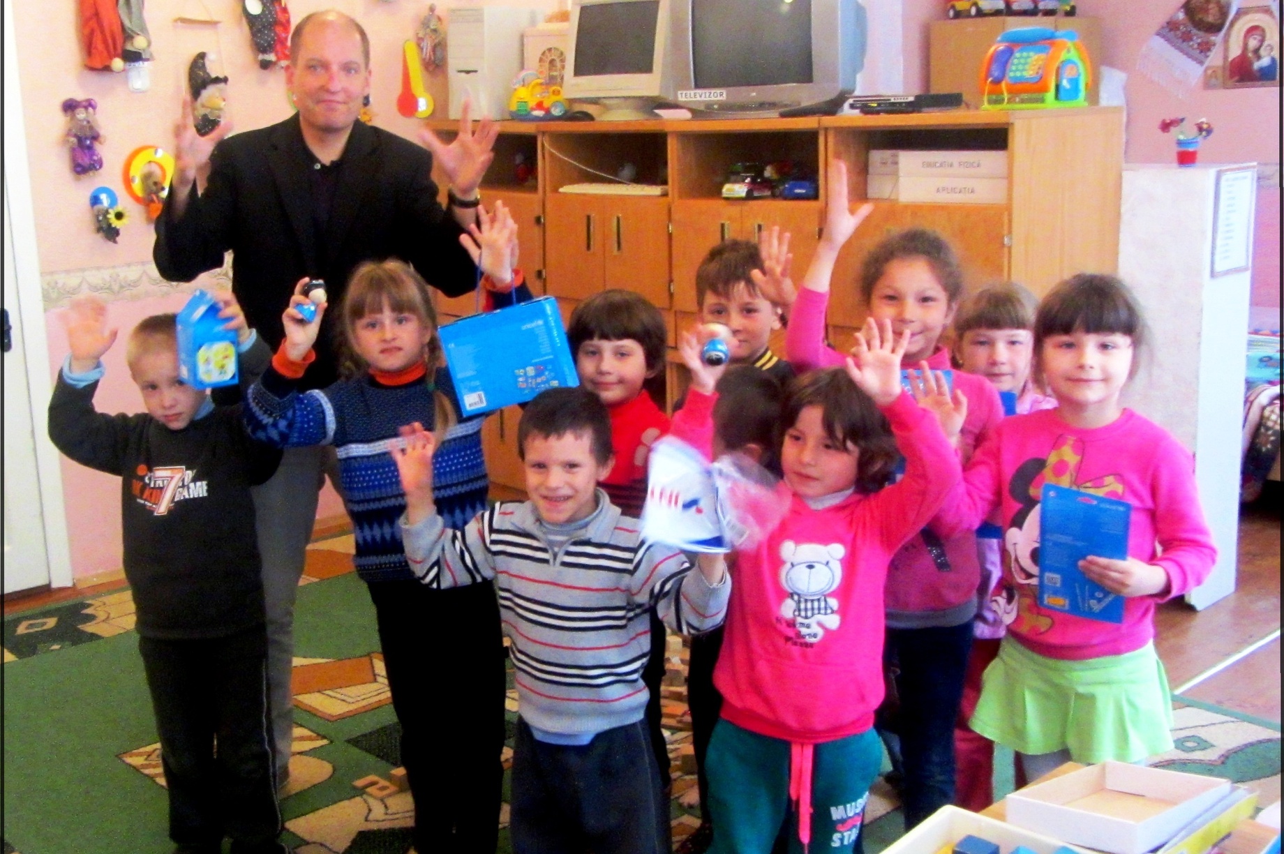 Sign Language Centre helps - GlobalGiving