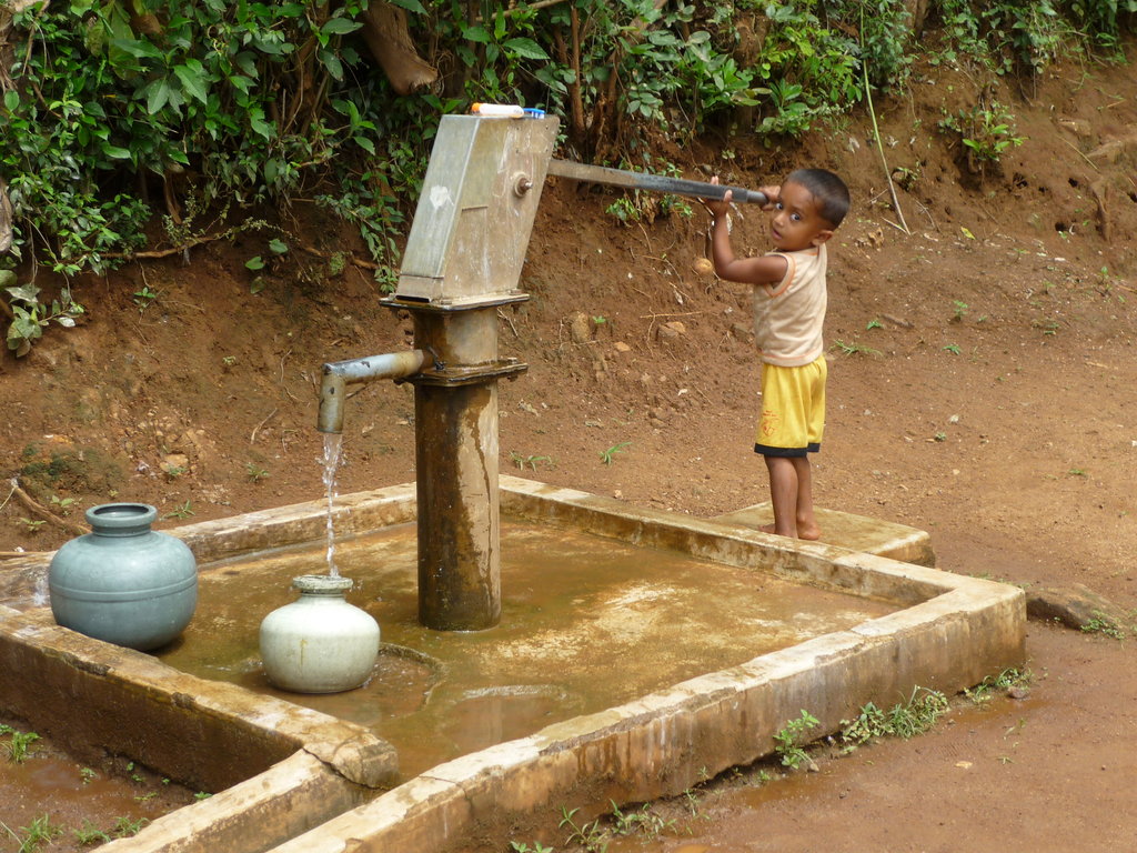 Providing Safe Drinking Water for War Affected. - GlobalGiving