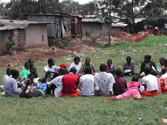 Empowering Girls in Kibera - GlobalGiving