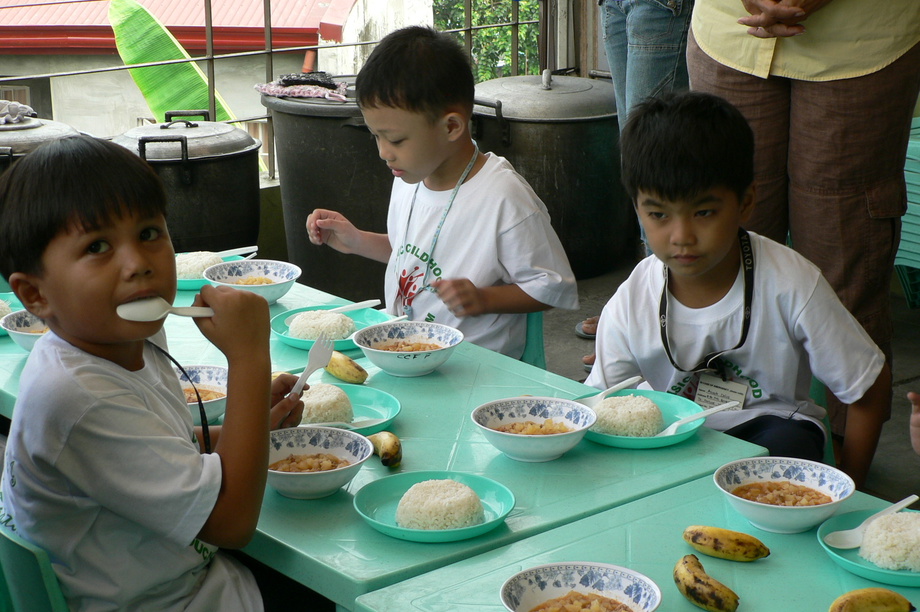 Pinagpala Children Center Feeding Program - GlobalGiving