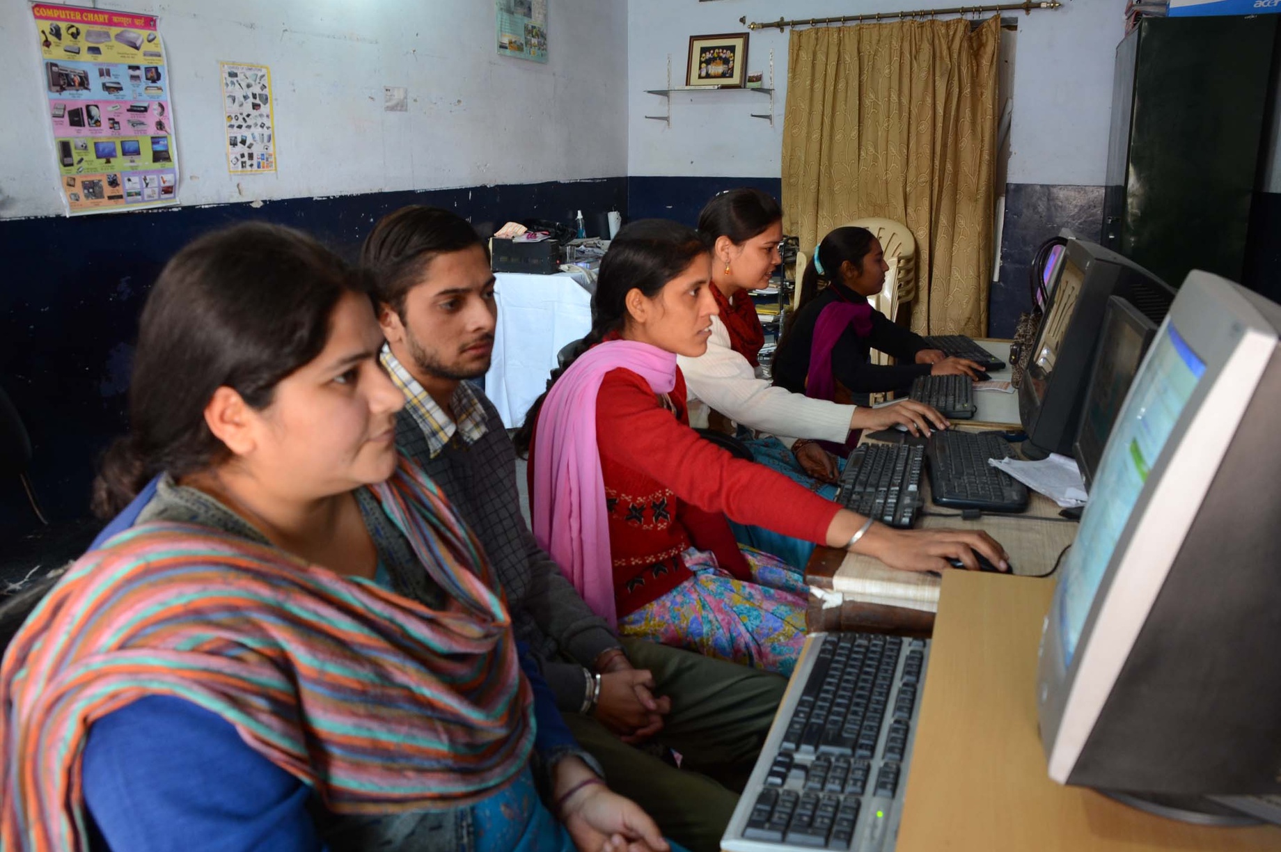 Skill Training for 100 poor girls in india - GlobalGiving