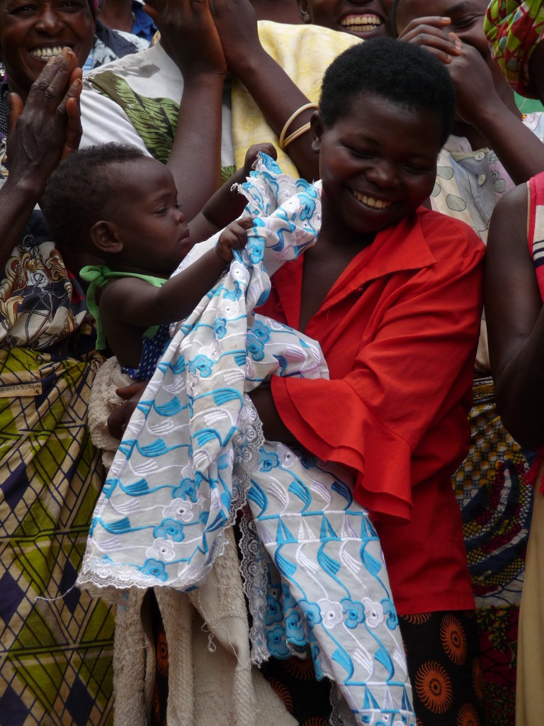 Reports on Help 500 Rwandan women rebuild their communities - GlobalGiving