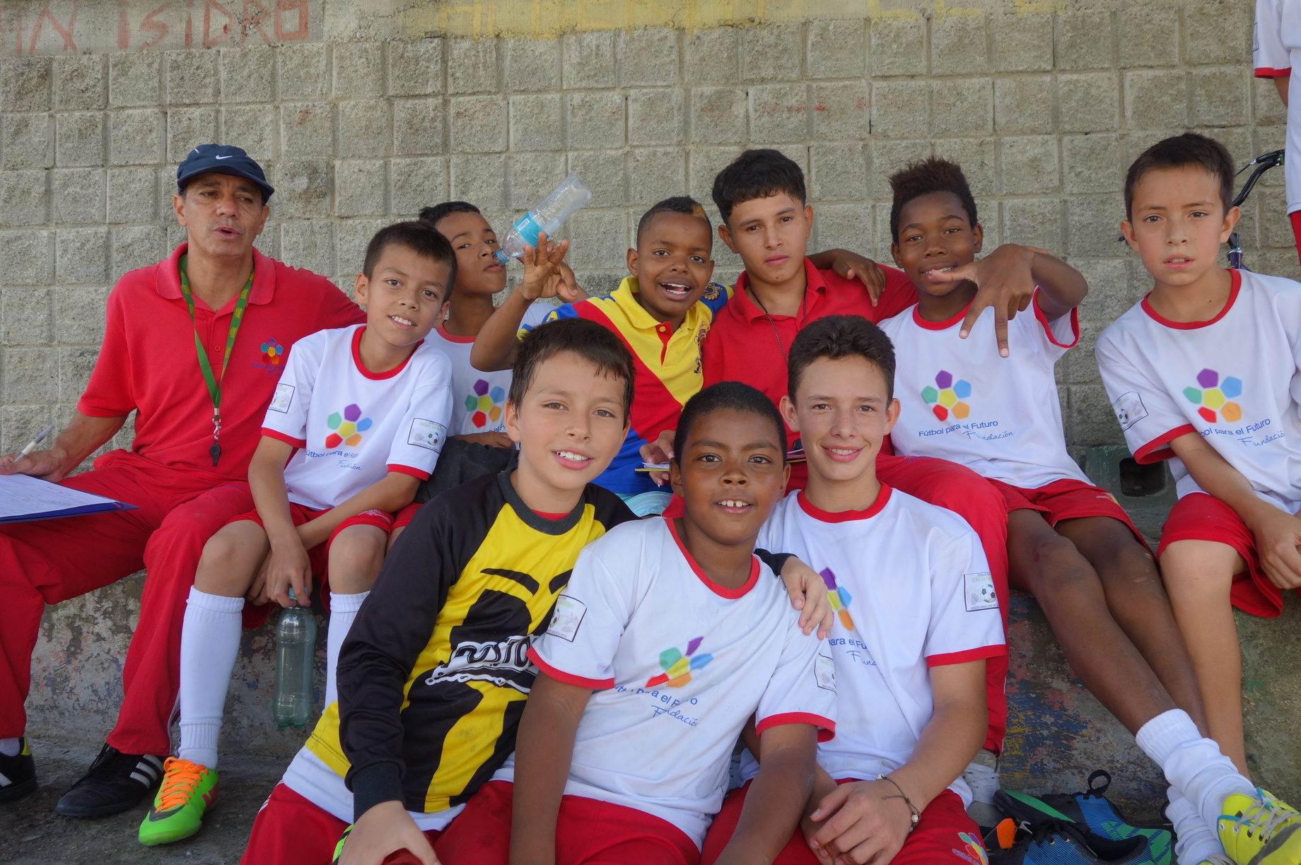Social football and education program in medellin - GlobalGiving