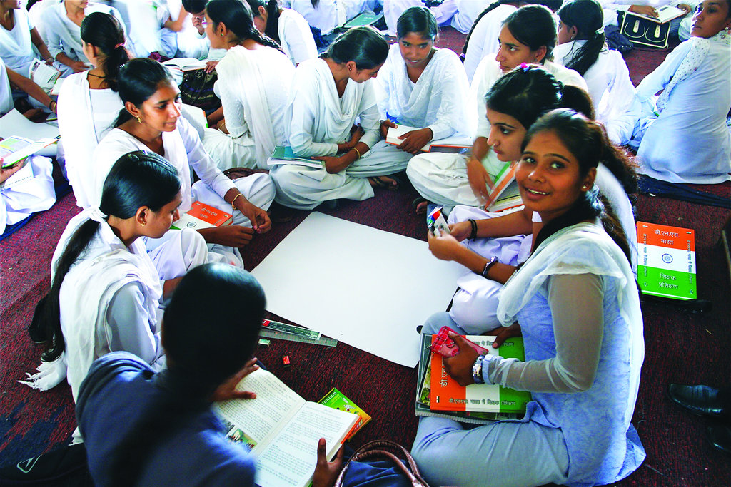 Support Primary School Teacher Training in India - GlobalGiving