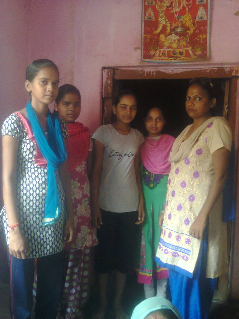 To Give Bright Future 25 Adolescent Girls In India - GlobalGiving
