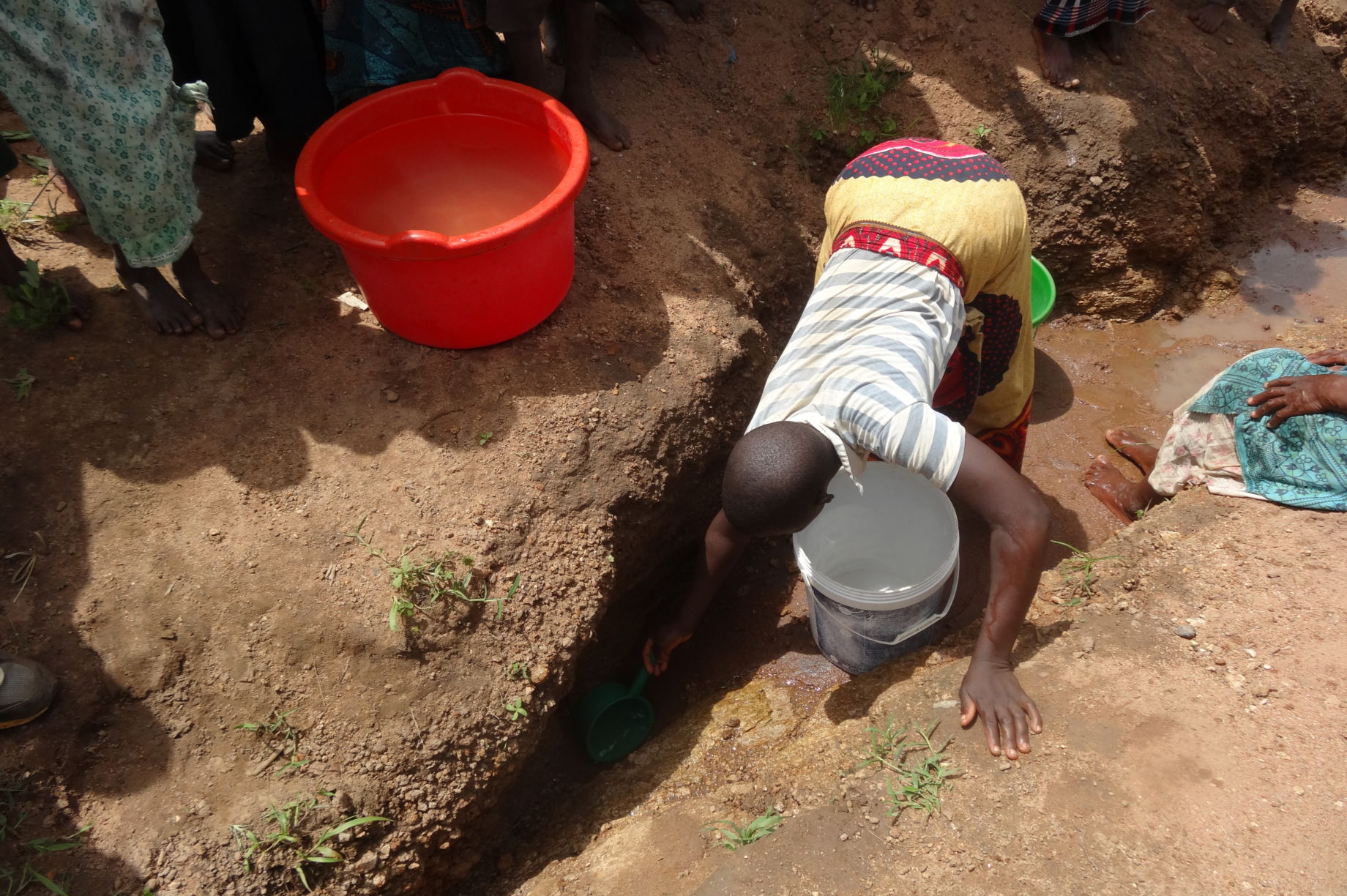 Safe drinking water for 12,000 in rural Malawi - GlobalGiving