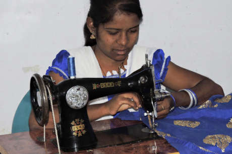 Sponsor Sewing Training for 30 Poor Women in India - GlobalGiving