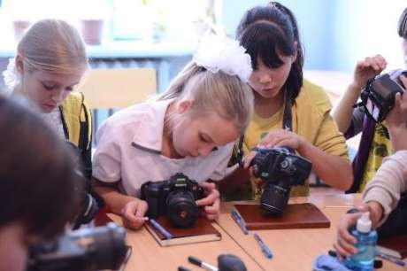 Empower Disadvantaged Children through Photograph - GlobalGiving