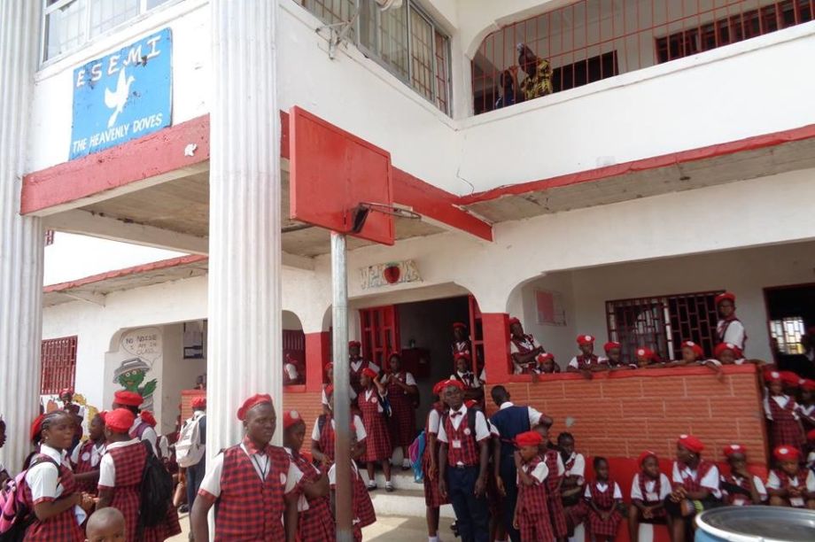 UPLIFT Reading Rooms in 5 Duazon, Liberia Schools - GlobalGiving