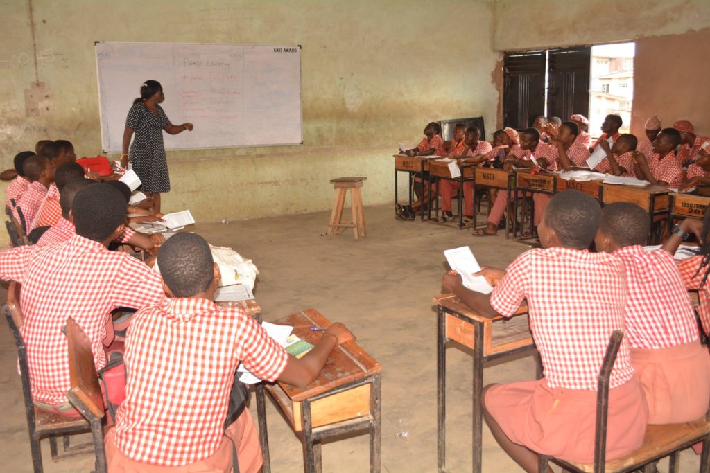 Reconstruct the Mind of Rural Children & Teenagers - GlobalGiving