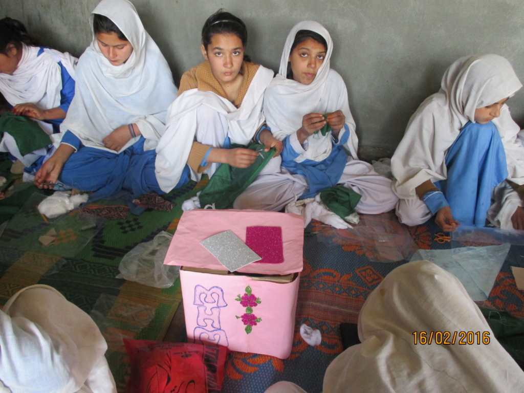 Education ChallengesofAdolescent Girls in Pakistan - GlobalGiving