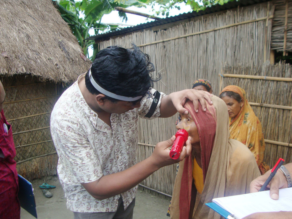 Restoring visions of 500 poor blinds in Bangladesh - GlobalGiving