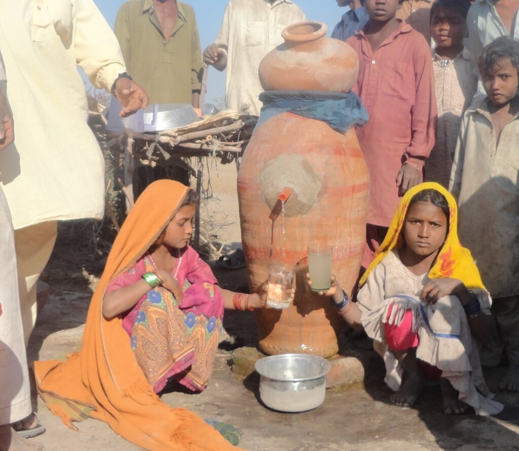 Safe Drinking Water for Flood Victims Pakistan - GlobalGiving