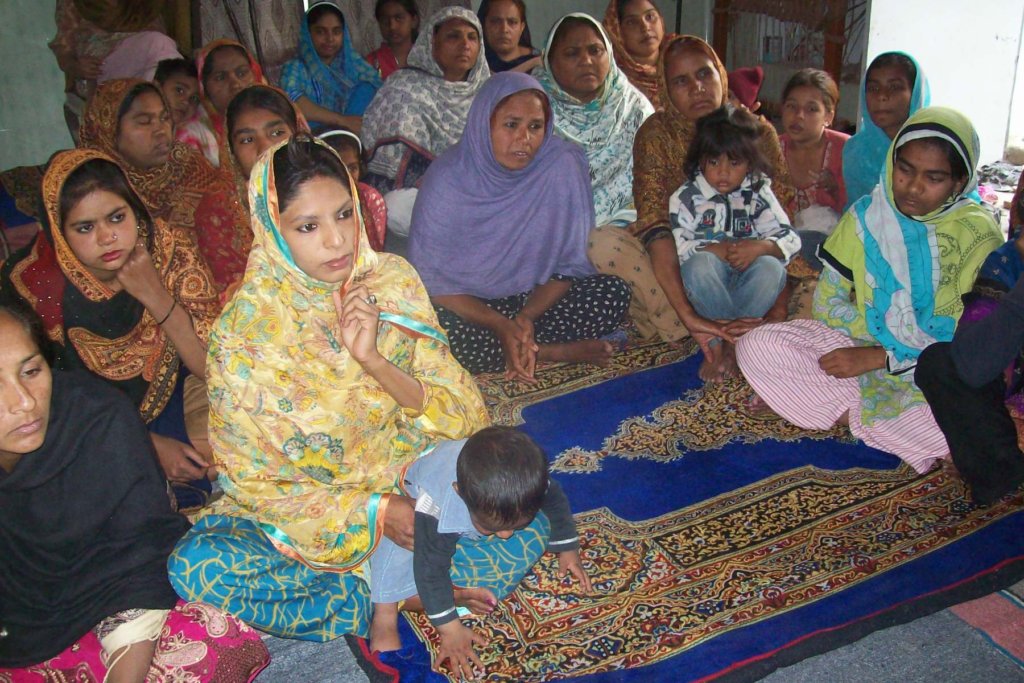 Donate to Empowerment of Women from Minority Groups - GlobalGiving