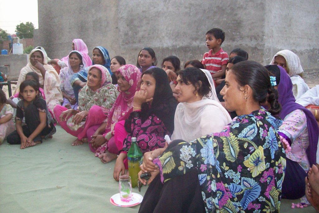 Empowerment of Women from Minority Groups - GlobalGiving