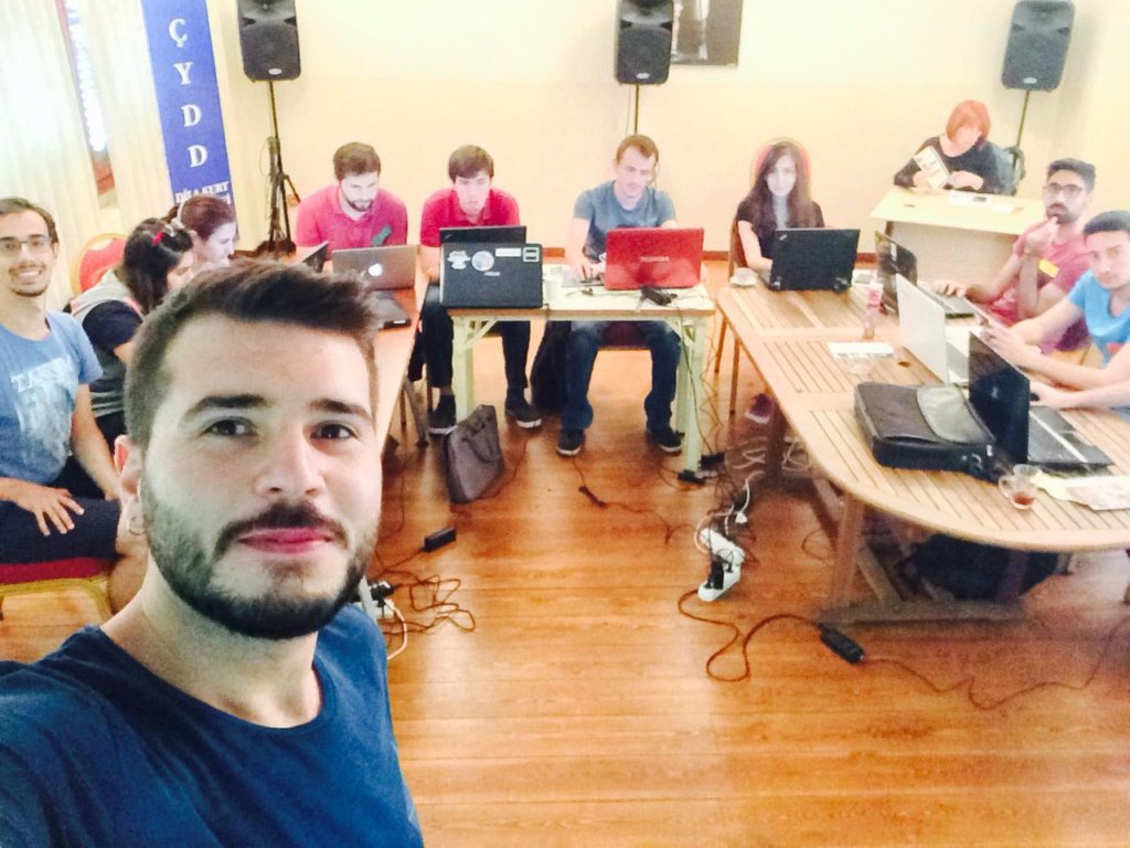 Donate to Teach Children Computer Coding for a Better Future - GlobalGiving