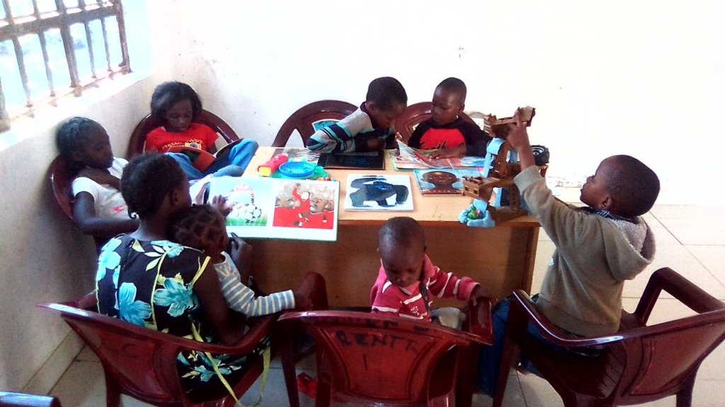 Education Support for 509 Girls in Slums in Kenya - GlobalGiving