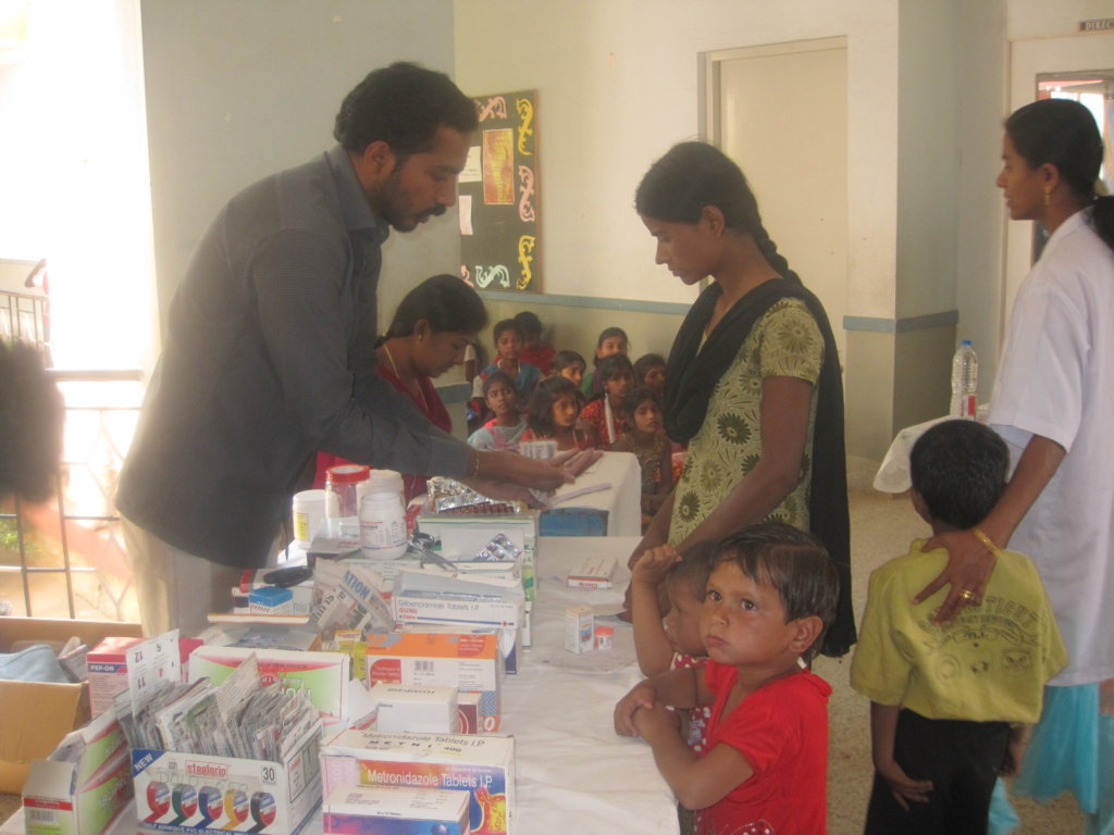 Mobile Health Care Service Vulnerable Community - GlobalGiving