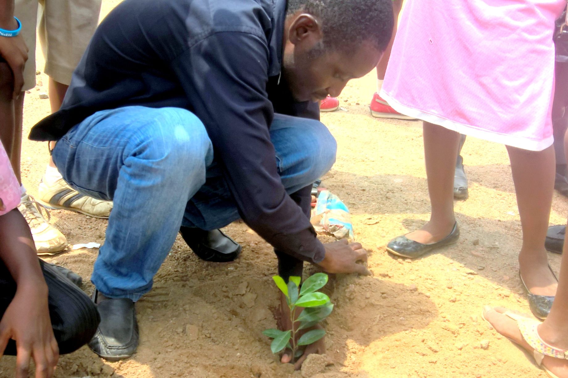 Plant a Tree and Clean Up 20 Communities in Ghana - GlobalGiving