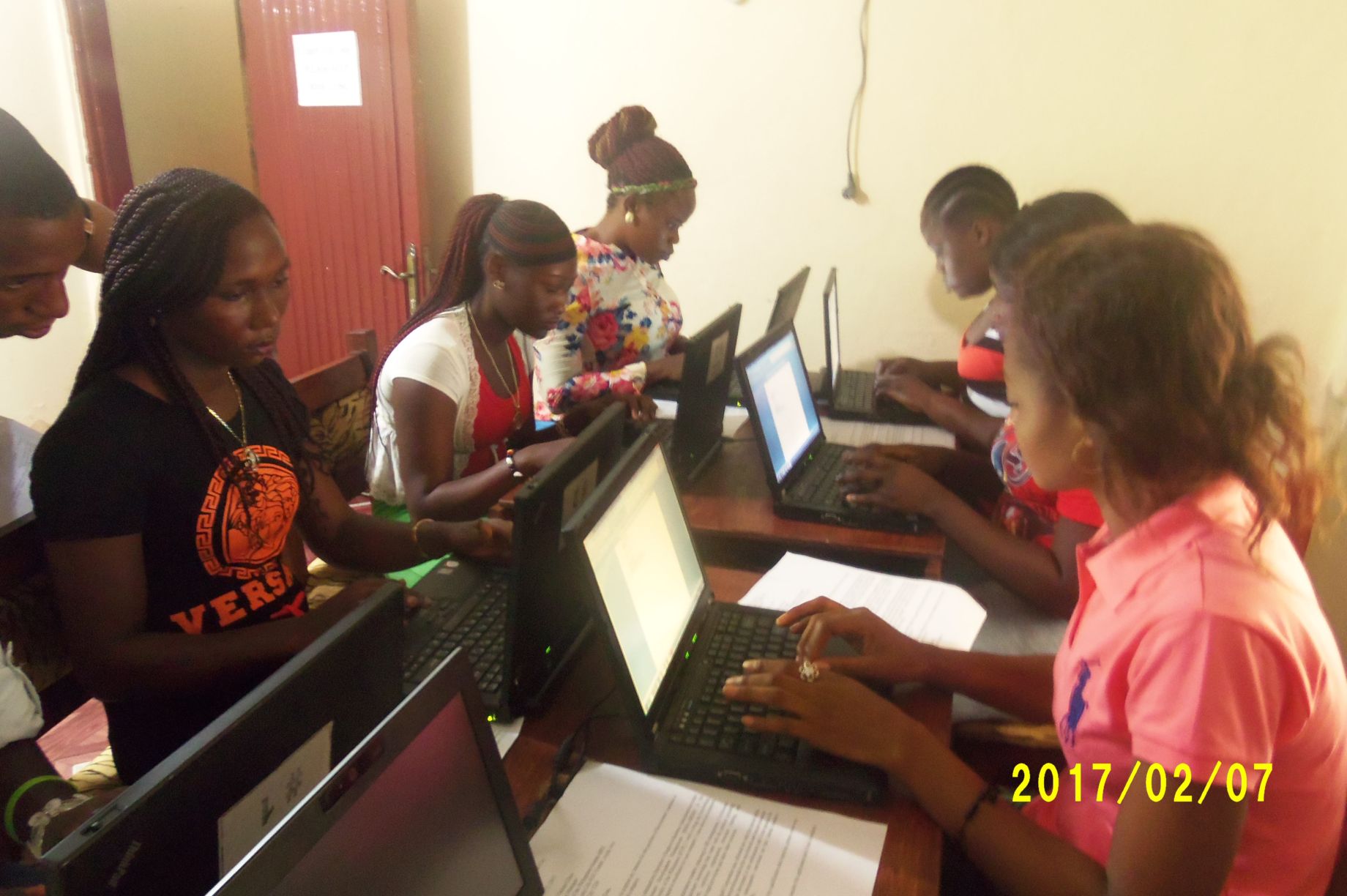 Help 300 Young Women Learn Computer in Liberia - GlobalGiving