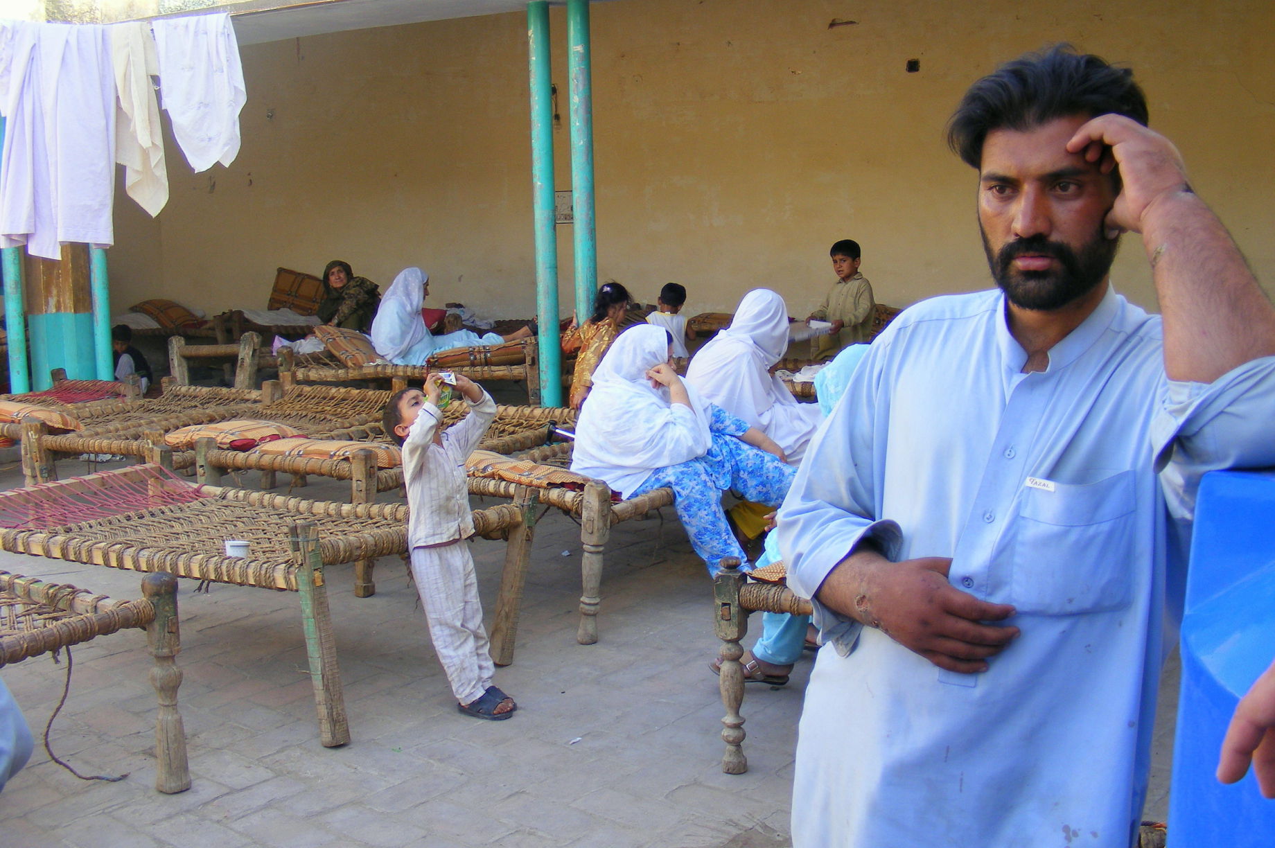 Provide Relief to 500 Displaced Families - GlobalGiving