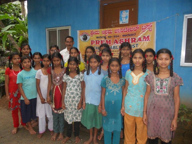 Support Yearly Hostel Stay of 10 Rural, Poor Girls - GlobalGiving