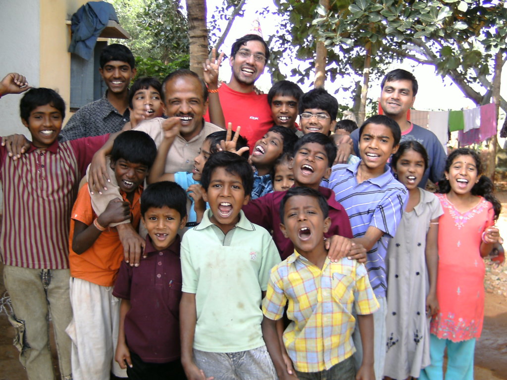 Feeding Lunch to 100 Deprived Children - GlobalGiving