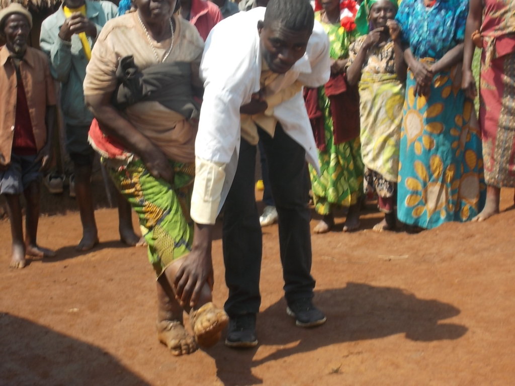 How to Share ADVOCACY AND TREATMENT OF 150 KALONGE MOSSY FOOT ...