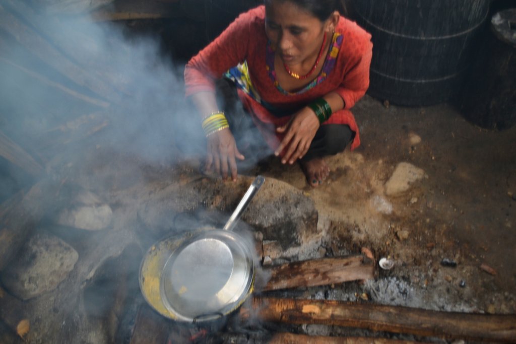 Minimize indoor smoke pollution for women health - GlobalGiving