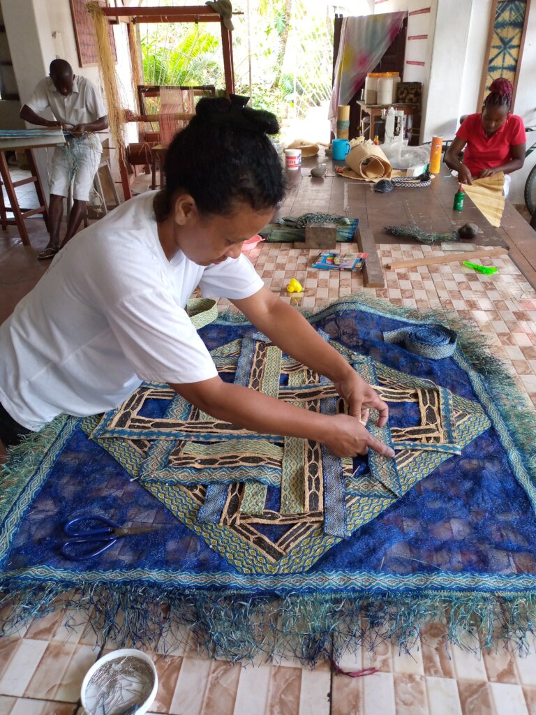 Transform Lives in Madagascar with Silk and Raffia - GlobalGiving