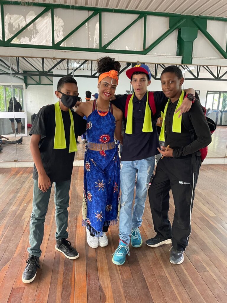 Arts and hope for 180 vulnerable venezuelan kids - GlobalGiving